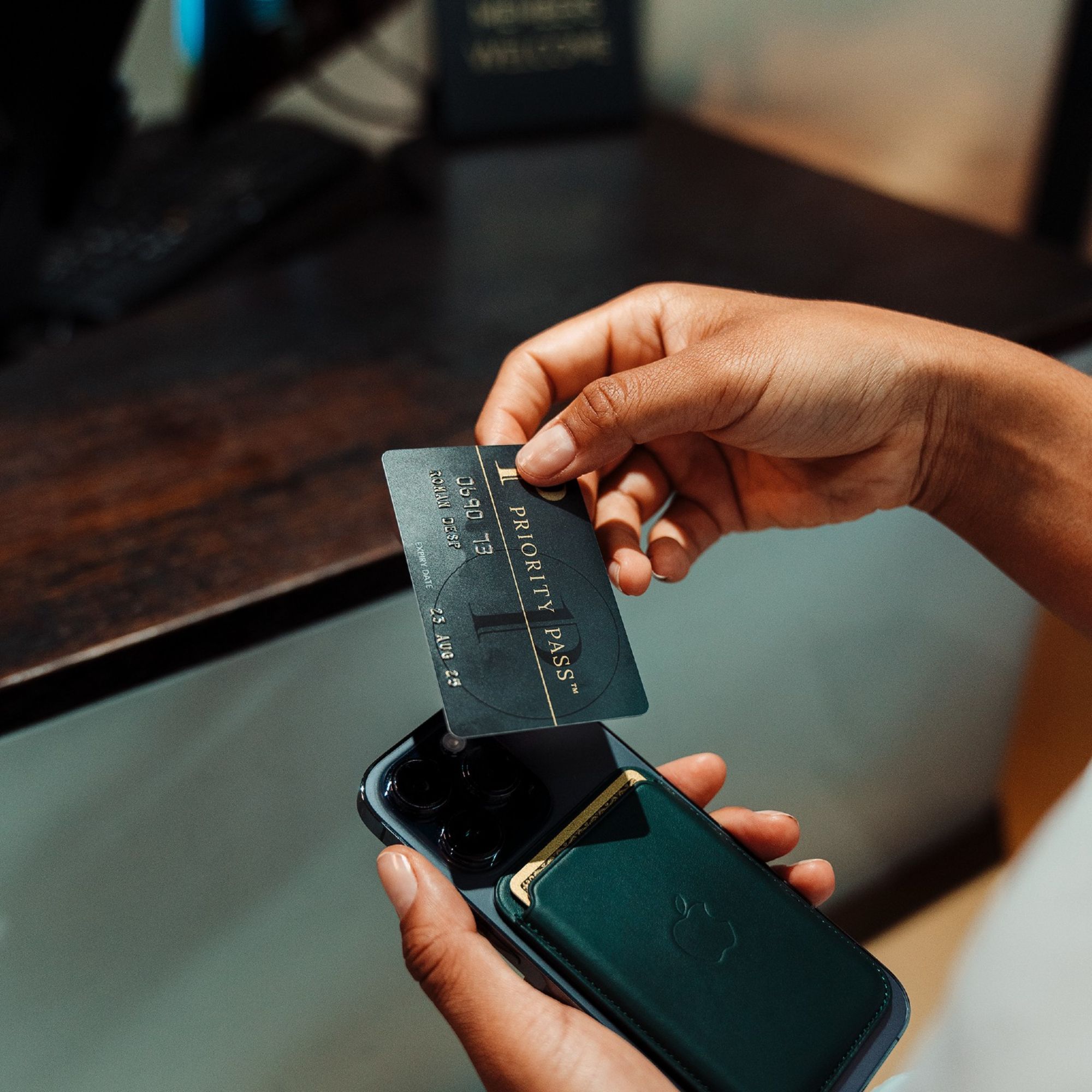 American Express® Gold Card Lifestyle benefits | American Express ...